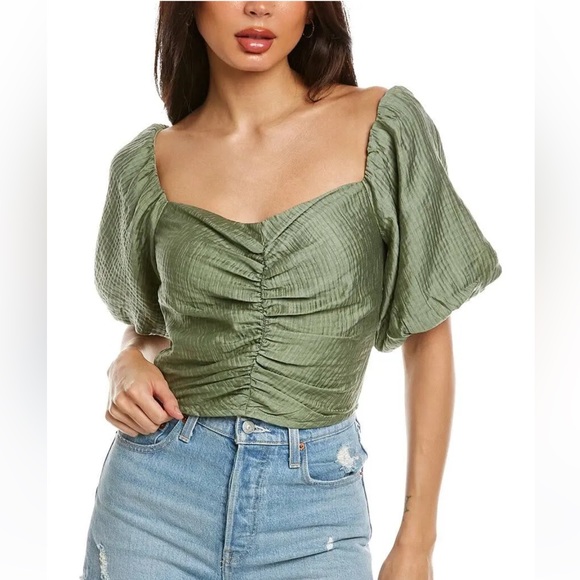 Lucy Paris | Tops | Nwt Lucy Paris Naomi Puff Sleeve Smocked Crop Top ...